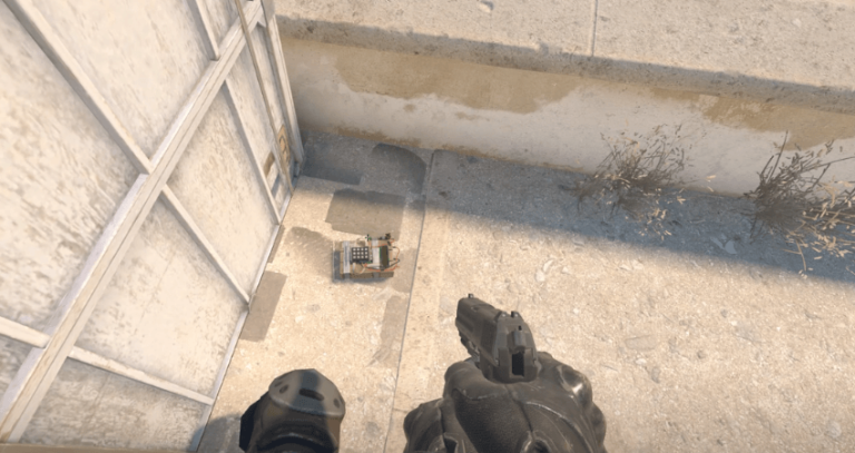 How to Defuse C4 Explosive in CS2? - Quick and Easy Steps